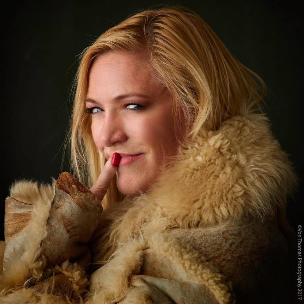 Christine Gordon - Christine Gordon